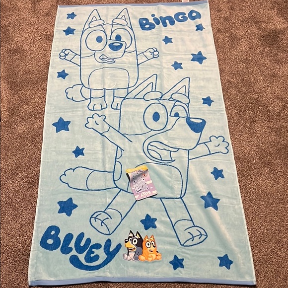 Bluey | Other | Bnwt Bluey Bingo Kids Beachbath Towel Wembroidered ...